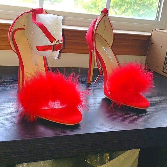 DELEVENTH | Shoes | New Deleventh Red Fuzzy Sandals Open Toe Stilettos ...